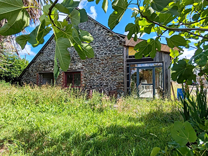 Maison 3 pièces à Marcillé-Robert, à vendre
