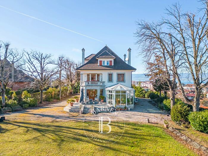 Maison à vendre - Thonon-les-Bains, Ouest - 12 pièces - 5 chambres