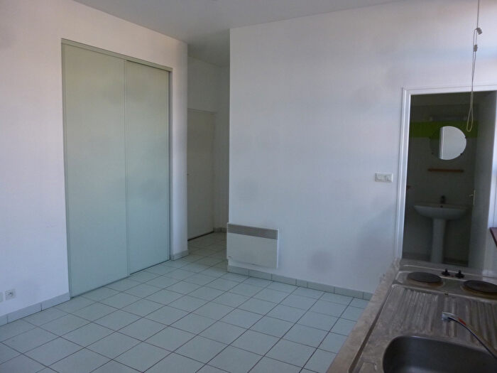 Appartement à louer - Lezay - 1 pièce