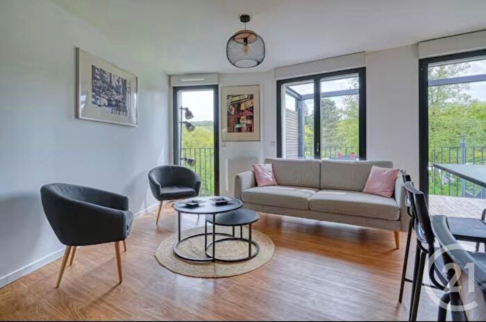 Appartement à louer - Gif-sur-Yvette, Centre-ville, Mérantaise - 4 pièces - 3 chambres