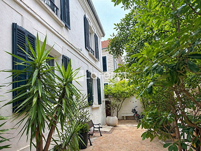 Maison 4 pièces à vendre - Paris 16ème, Porte de Saint-Cloud, Auteuil-Sud