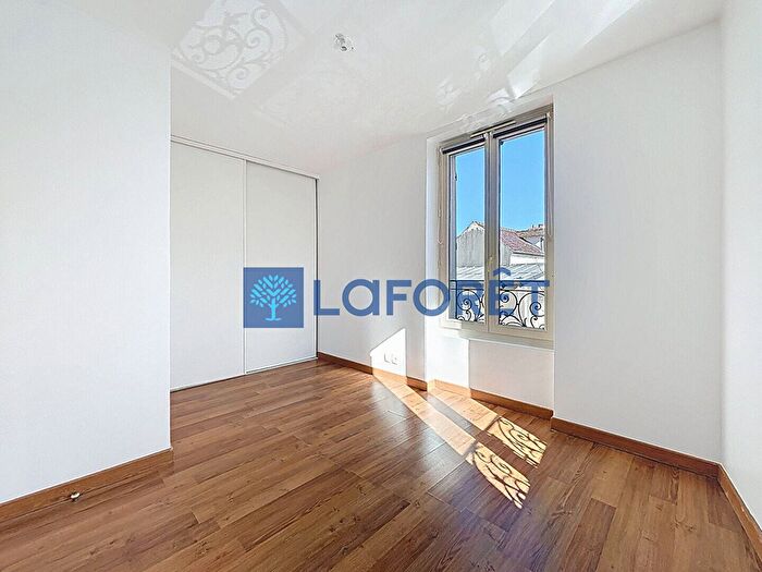 Maison à louer - Nord, Chambourcy - 5 pièces - 4 chambres