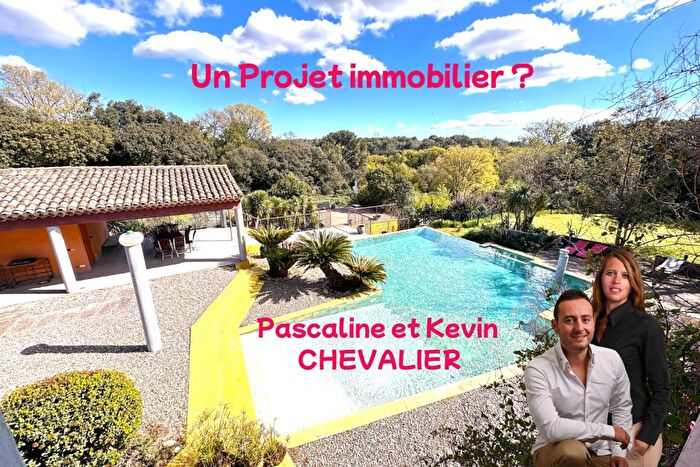 Maison à vendre - Grans - 18 pièces - 9 chambres