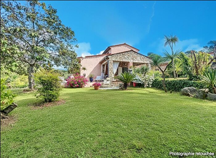 Maison à vendre - Auribeau-sur-Siagne - 4 pièces - 3 chambres