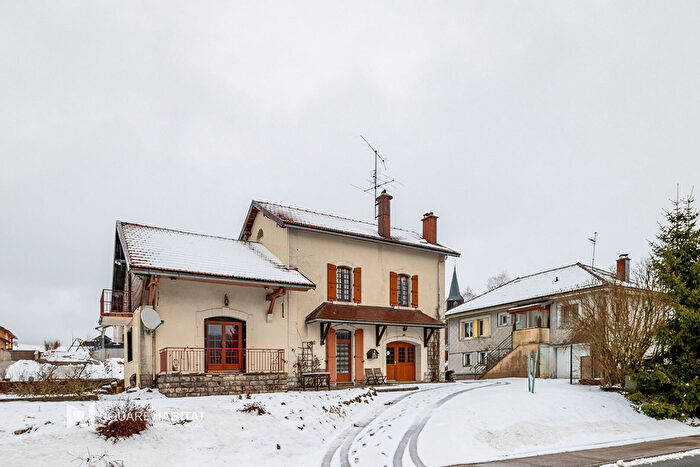Maison à vendre - Chaux-Neuve - 6 pièces - 4 chambres