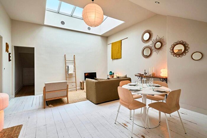 Appartement à louer - Gambetta, Tourcoing - 3 pièces - 2 chambres