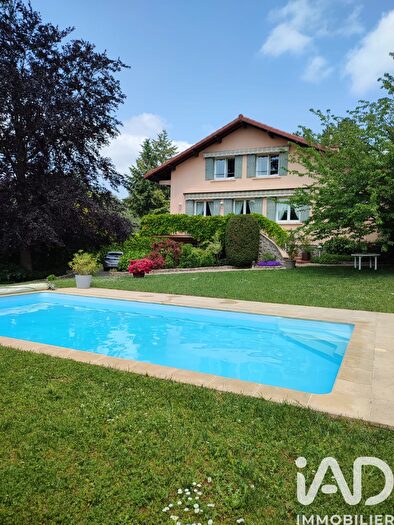 Maison à vendre - Saint-Cyr-au-Mont-dOr - 8 pièces - 6 chambres