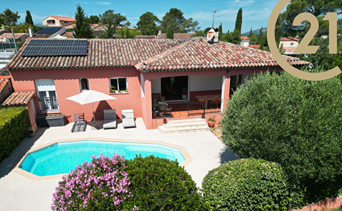 Maison 8 pièces à vendre à Fréjus