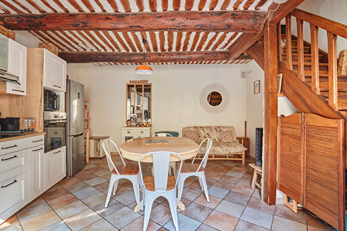 Alleins : Maison 4 pièces à vendre
