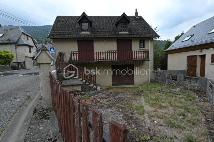 Maison 6 pièces à vendre à Boutx
