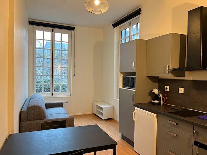 Appartement à louer - Rouen, Vieux Marché, Cathédrale - 1 pièce