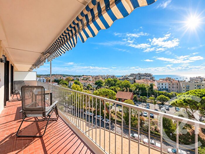 Appartement 3 pièces à vendre - Antibes, Juan-les-Pins, Le Cap