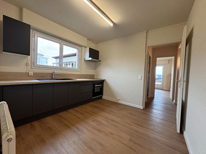 Appartement à louer - Annemasse, Aérodrome - 2 pièces - 1 chambre