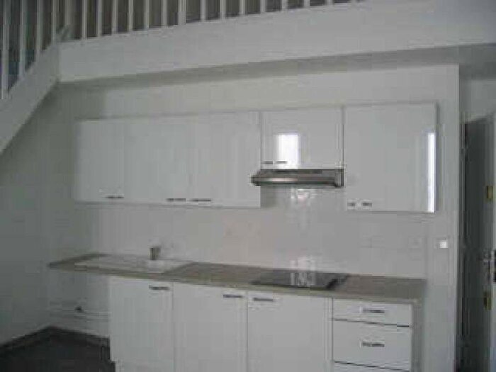 Vieille Ville, Antibes : Appartement 3 pièces à louer