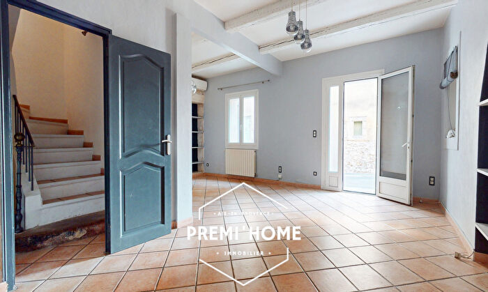 Maison à vendre - Aureille - 6 pièces - 4 chambres