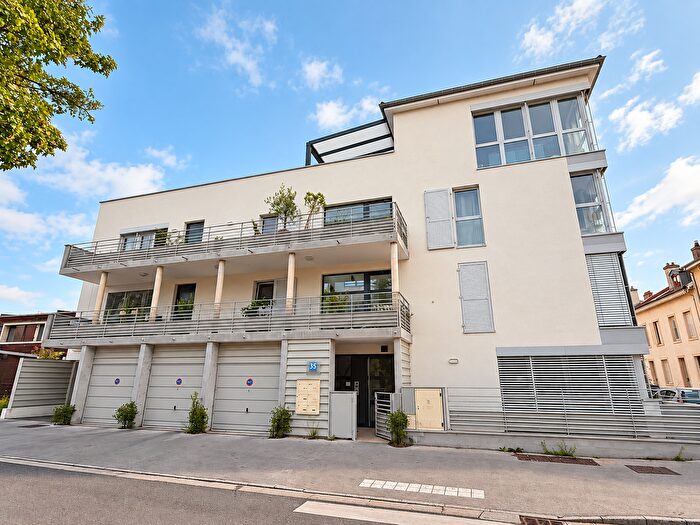 Appartement 3 pièces à Nancy, Stanislas, Meurthe, à louer