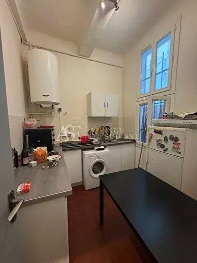 Centre Ville, Aix-en-Provence : Appartement 1 pièce à louer