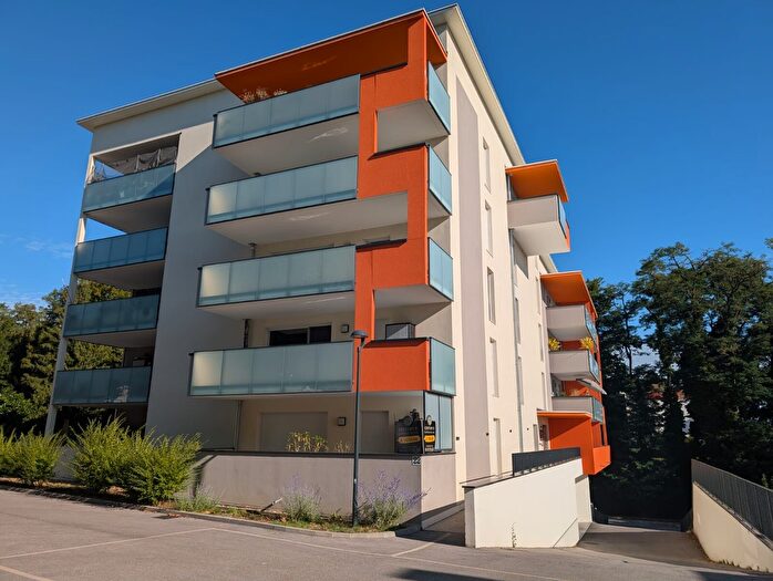 Appartement à louer - Rumilly, Les Collines, Nord - 3 pièces - 2 chambres