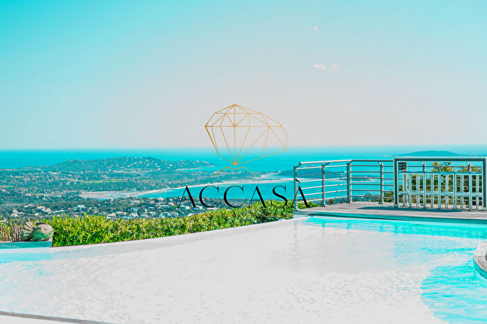 Maison à vendre - Porto-Vecchio - 8 pièces - 6 chambres