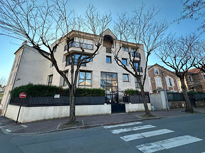 Le Raincy, Gare : Appartement 3 pièces à vendre