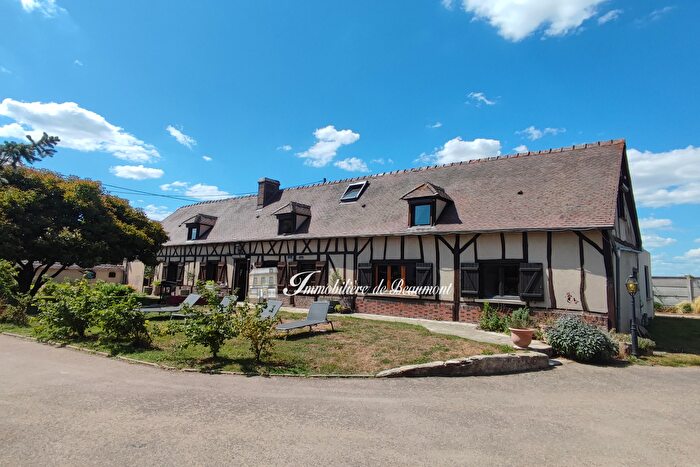 Maison à vendre - Beaumont-le-Roger - 8 pièces - 5 chambres