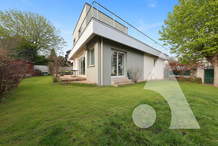 Maison à vendre - Évry, Village - 6 pièces - 4 chambres