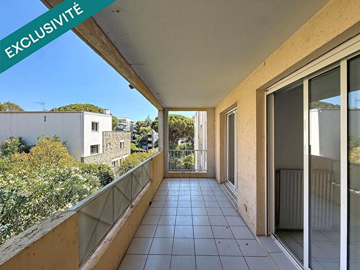 Appartement 2 pièces à Saint-Raphaël, Veyssières, à vendre