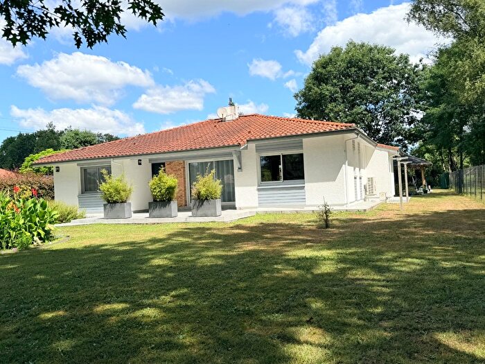 Saint-Martin-d'Oney : Maison 5 pièces à vendre