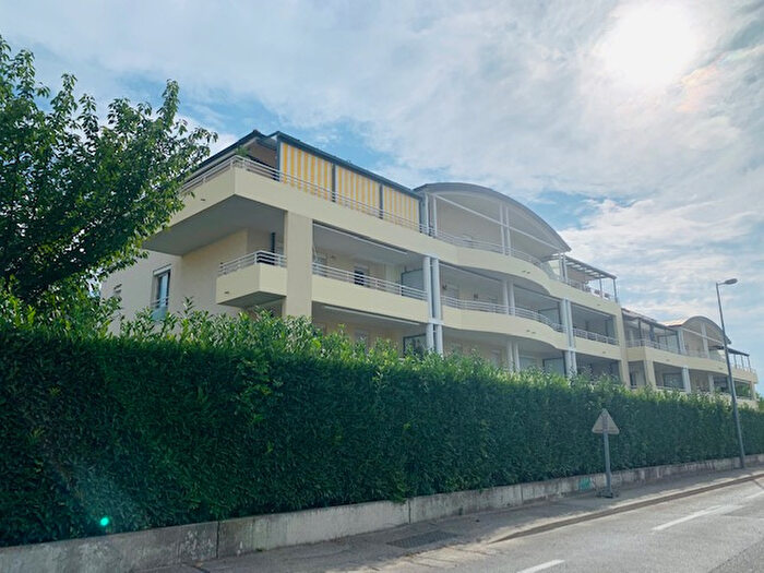Ferney-Voltaire : Appartement 3 pièces à louer