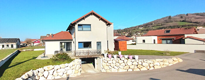 Maison à vendre - Colombe - 8 pièces - 5 chambres