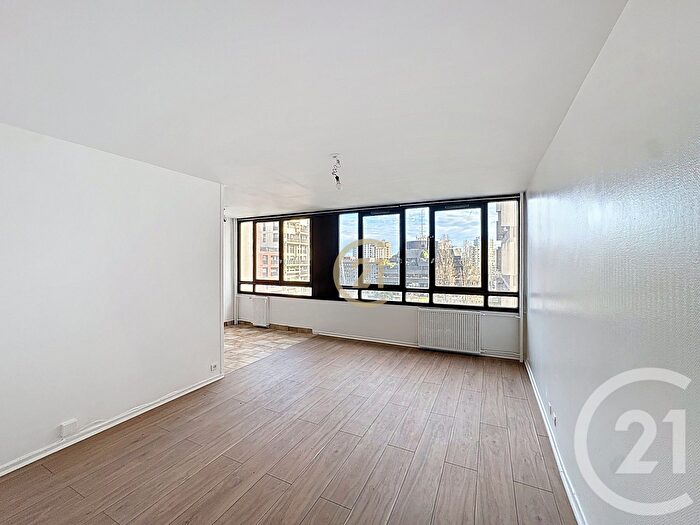 Appartement à vendre - Bobigny, Centre-ville - 3 pièces - 1 chambre