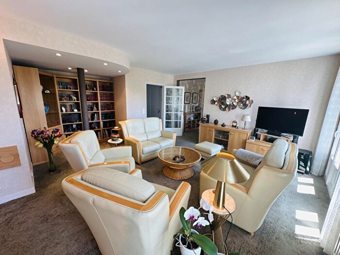 Appartement 4 pièces à vendre - Limoges, Centre-ville, Hôtel de Ville, Emailleurs