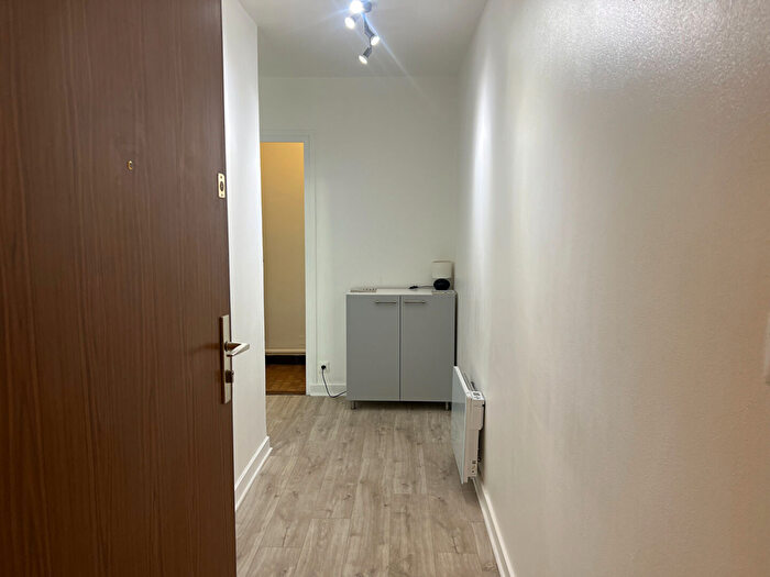 Appartement 1 pièce à Aix-les-Bains, Centre-ville, à louer