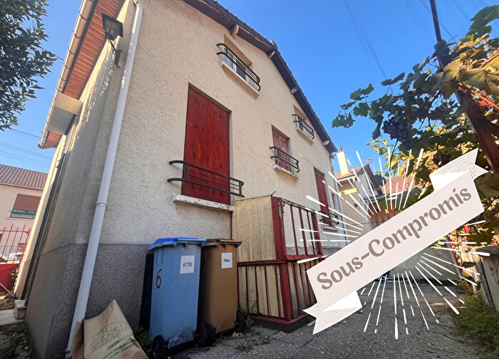 Maison à vendre - Le Bourget, Centre-ville - 4 pièces - 2 chambres