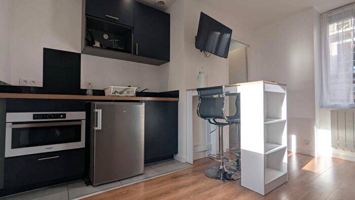 Appartement 1 pièce à Fauconnet, Dijon, à louer