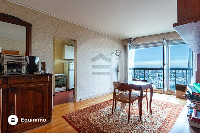 Appartement à vendre - Paris e , Jules Joffrin - 2 pièces - 1 chambre