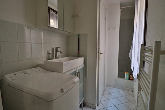 Appartement à louer - Troyes, Cathédrale - 1 pièce