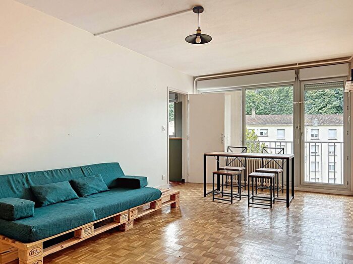 Appartement à louer - Saint Irénée, Lyon ème arrondissement - 4 pièces - 3 chambres