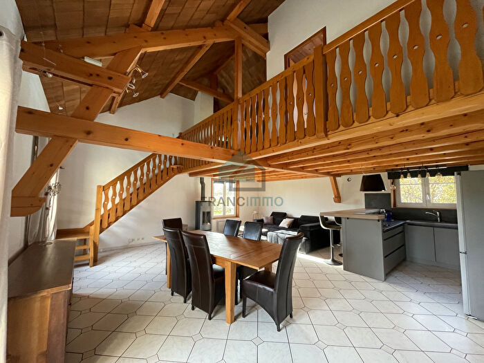 Appartement à louer - Trévillers - 4 pièces - 2 chambres