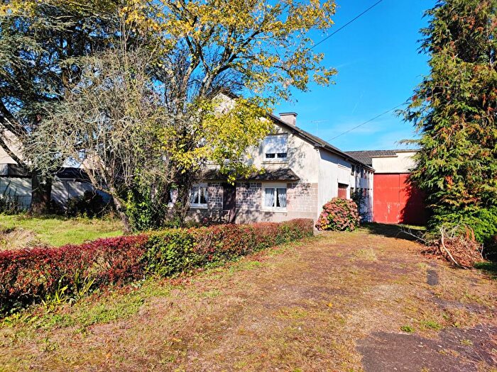 Maison à vendre - Loudéac - 5 pièces - 2 chambres