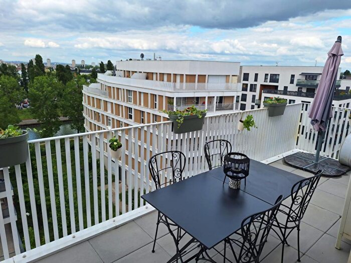 Appartement à vendre - Noisy-le-Sec, Petit Noisy - 4 pièces - 3 chambres