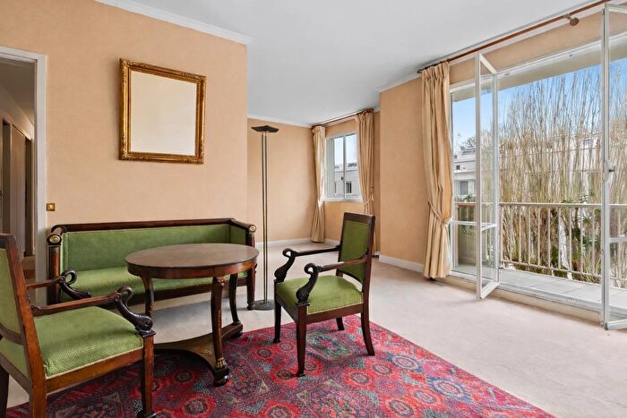 Appartement à vendre - Vaucresson - 4 pièces - 2 chambres