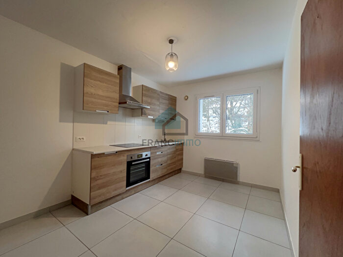 Appartement à louer - Maîche - 2 pièces - 1 chambre