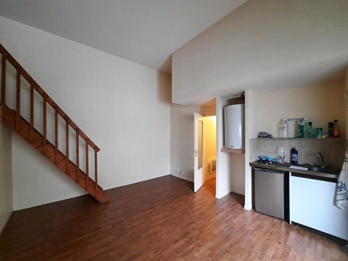 Quartiers Centre, Saint-Hélier, Gare : Appartement 1 pièce à louer
