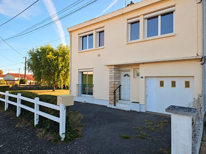 Maison 6 pièces à Villedieu-la-Blouère, à vendre