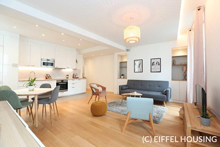 Appartement à louer - Porte Saint Denis-Paradis, Paris ème arrondissement - 3 pièces - 2 chambres