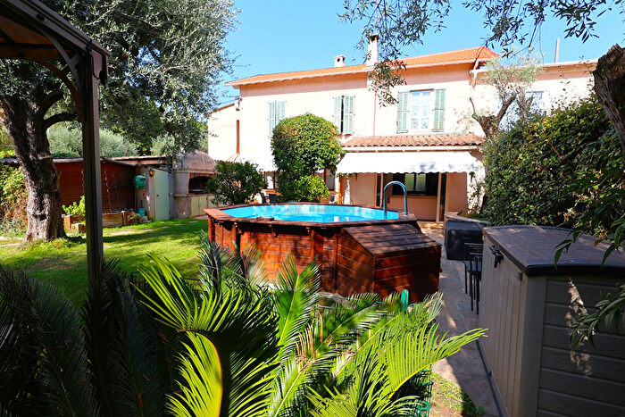 Maison 4 pièces à vendre à Grasse, Saint-Jacques