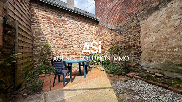 Maison à vendre - Courcité - 5 pièces - 2 chambres