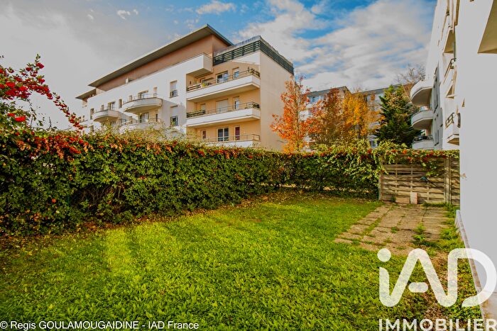 Appartement à vendre - Trappes, La Plaine de Neauphle - 4 pièces - 3 chambres