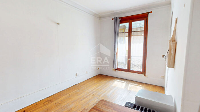 Paris 19ème, Flandre, Aubervilliers : Appartement 2 pièces à vendre